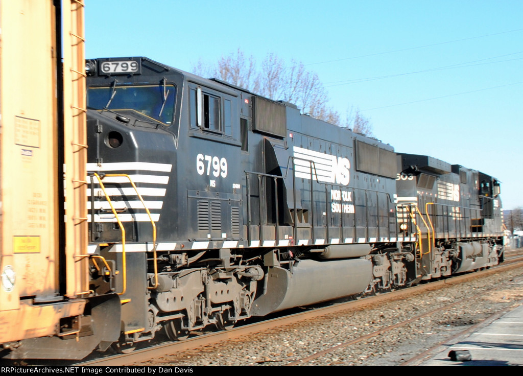 NS SD60M 6799 trails on 1'N